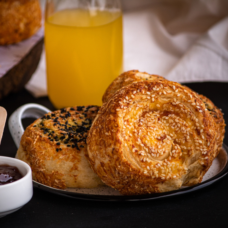 Cheese Roll Quesos y Ajo – Germen de Trigo – Panedería